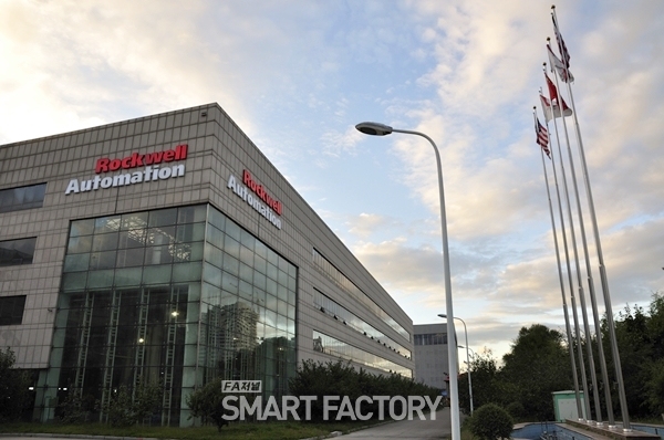 개방형 아키텍처 기반 새로운 산업용 컴퓨터와 씬 클라이언트